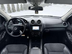 Melns Mercedes-Benz ML 320 2006 Kauņa, ar dzinēja tilpumu 3.00 L un nobraukumu 343 tūkst. km par 4950 €, foto 12 vietnē AUTOMOTO.COM.LV