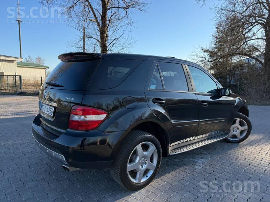Melns Mercedes-Benz ML 320 2006 Rīga, ar dzinēja tilpumu 3.00 L un nobraukumu 0 tūkst. km par 4790 €, foto 3 vietnē AUTOMOTO.COM.LV