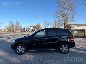 Melns Mercedes-Benz ML 320 2006 Rīga, ar dzinēja tilpumu 3.00 L un nobraukumu 0 tūkst. km par 4790 €, foto 7 vietnē AUTOMOTO.COM.LV