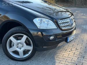 Melns Mercedes-Benz ML 320 2006 Rīga, ar dzinēja tilpumu 3.00 L un nobraukumu 0 tūkst. km par 4790 €, foto 9 vietnē AUTOMOTO.COM.LV