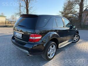 Melns Mercedes-Benz ML 320 2006 Rīga, ar dzinēja tilpumu 3.00 L un nobraukumu 0 tūkst. km par 4790 €, foto 10 vietnē AUTOMOTO.COM.LV