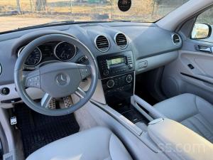Melns Mercedes-Benz ML 320 2006 Rīga, ar dzinēja tilpumu 3.00 L un nobraukumu 0 tūkst. km par 4790 €, foto 13 vietnē AUTOMOTO.COM.LV