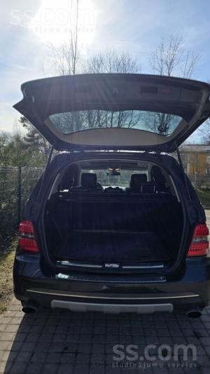 Melns Mercedes-Benz ML 320 2006 Rīga, ar dzinēja tilpumu 3.00 L un nobraukumu 284 tūkst. km par 7500 €, foto 15 vietnē AUTOMOTO.COM.LV
