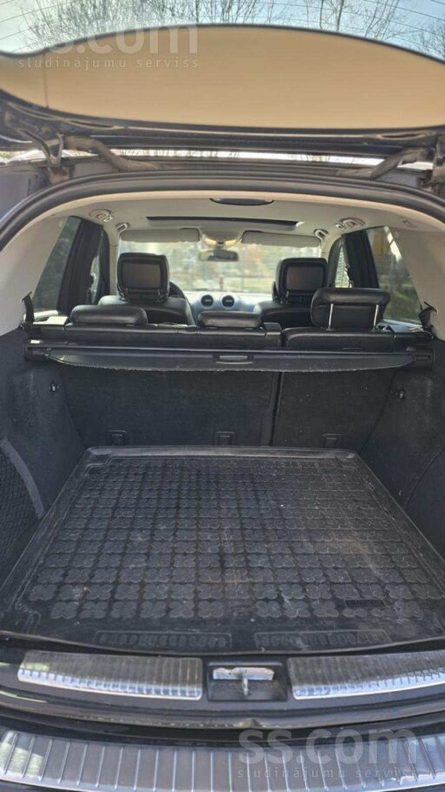 Melns Mercedes-Benz ML 320 2006 Rīga, ar dzinēja tilpumu 3.00 L un nobraukumu 284 tūkst. km par 7500 €, foto 16 vietnē AUTOMOTO.COM.LV