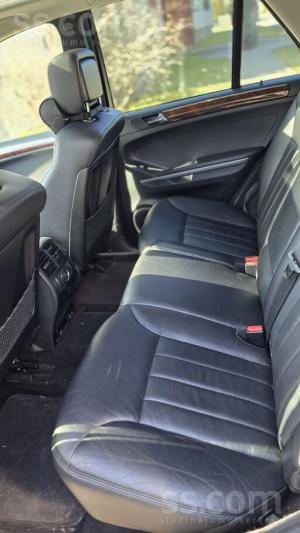 Melns Mercedes-Benz ML 320 2006 Rīga, ar dzinēja tilpumu 3.00 L un nobraukumu 284 tūkst. km par 7500 €, foto 18 vietnē AUTOMOTO.COM.LV