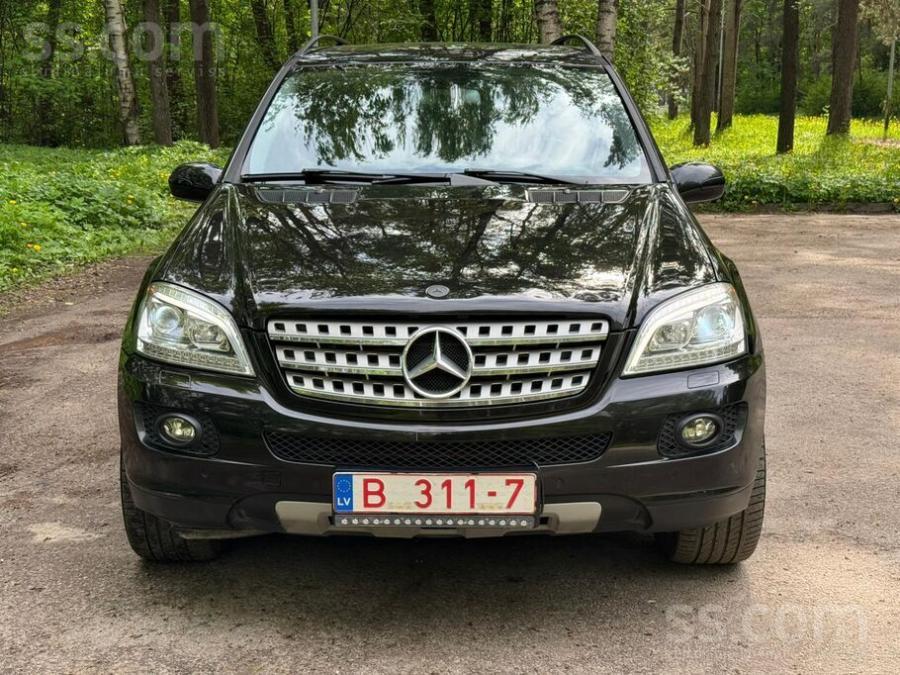 Черный Мерседес МЛ 320 2006 в Рига, объемом двигателя 3.00 л и пробегом 0 тыс. км за 3799 €, фото 9 на AUTOMOTO.COM.LV