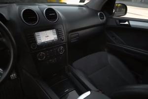 Черный Мерседес МЛ 320 2006 в Елгава, объемом двигателя 3.00 л и пробегом 183 тыс. км за 3000 €, фото 14 на AUTOMOTO.COM.LV