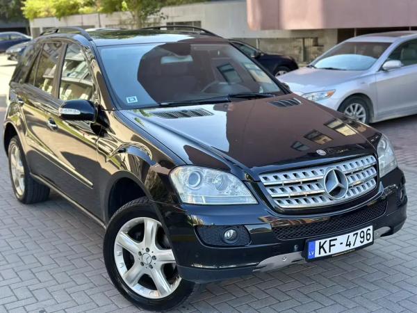 Melns Mercedes-Benz ML 320 2006 Rīga, ar dzinēja tilpumu 3.00 L un nobraukumu 336 tūkst. km par 5490 €, foto 1 vietnē AUTOMOTO.COM.LV