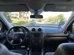 Black Mercedes-Benz ML 320 2006 in Riga, with an engine capacity of 3.00 L and mileage of 336 thousand km for 5490 €, photo 11 on AUTOMOTO.COM.LV