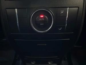 Black Mercedes-Benz ML 320 2006 in Riga, with an engine capacity of 3.00 L and mileage of 336 thousand km for 5490 €, photo 21 on AUTOMOTO.COM.LV