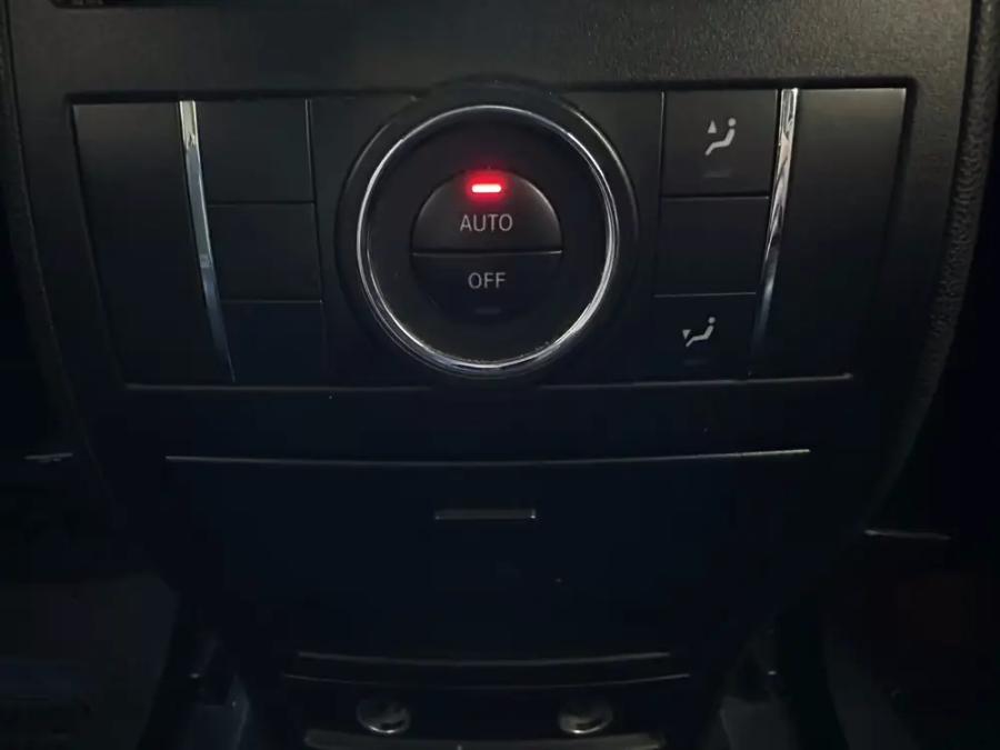 Black Mercedes-Benz ML 320 2006 in Riga, with an engine capacity of 3.00 L and mileage of 336 thousand km for 5490 €, photo 21 on AUTOMOTO.COM.LV