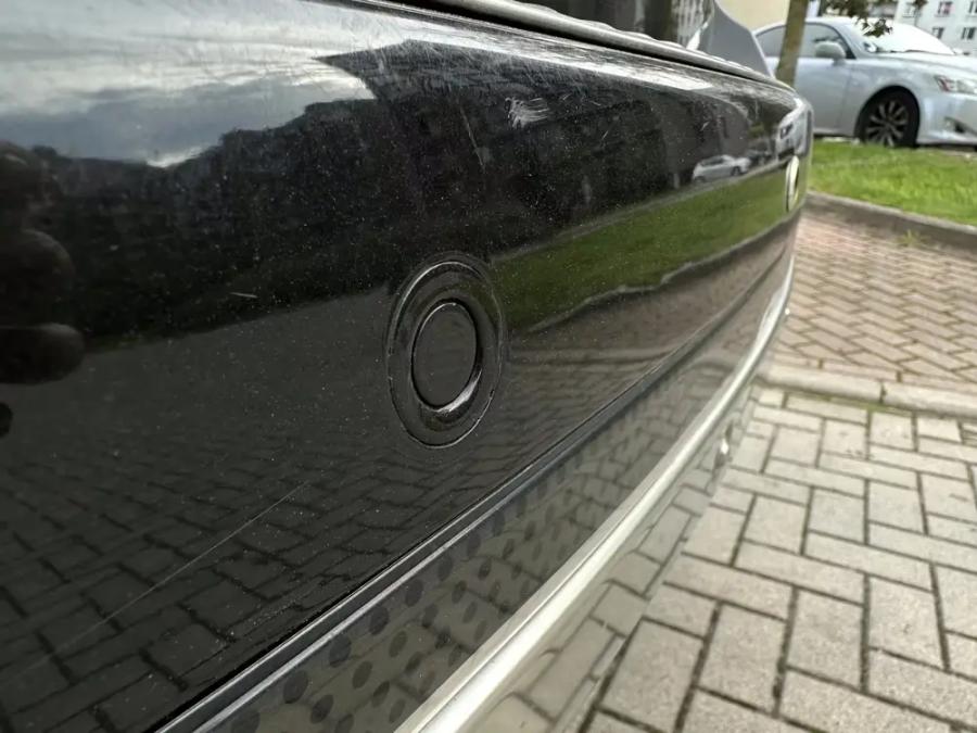 Black Mercedes-Benz ML 320 2006 in Riga, with an engine capacity of 3.00 L and mileage of 318 thousand km for 5390 €, photo 7 on AUTOMOTO.COM.LV