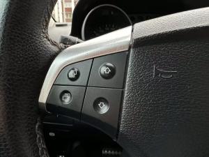 Black Mercedes-Benz ML 320 2006 in Riga, with an engine capacity of 3.00 L and mileage of 318 thousand km for 5390 €, photo 21 on AUTOMOTO.COM.LV