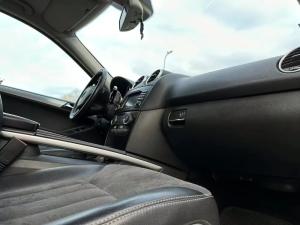 Melns Mercedes-Benz ML 320 2006 Rīga, ar dzinēja tilpumu 3.00 L un nobraukumu 379 tūkst. km par 4890 €, foto 9 vietnē AUTOMOTO.COM.LV