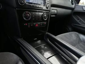 Melns Mercedes-Benz ML 320 2006 Rīga, ar dzinēja tilpumu 3.00 L un nobraukumu 379 tūkst. km par 4890 €, foto 17 vietnē AUTOMOTO.COM.LV