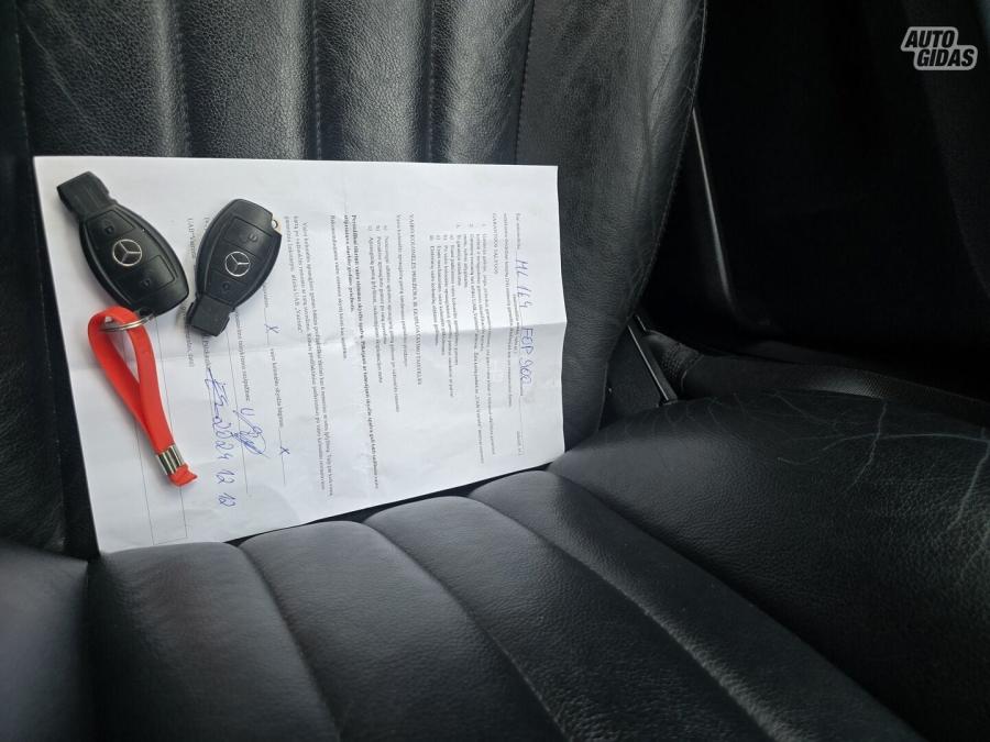 Black Mercedes-Benz ML 320 2006 in Jurbarkas, with an engine capacity of 3.00 L and mileage of 290 thousand km for 4300 €, photo 11 on AUTOMOTO.COM.LV