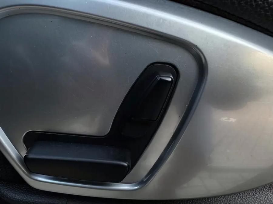 Melns Mercedes-Benz ML 320 2006 Rīga, ar dzinēja tilpumu 3.00 L un nobraukumu 365 tūkst. km par 4990 €, foto 13 vietnē AUTOMOTO.COM.LV