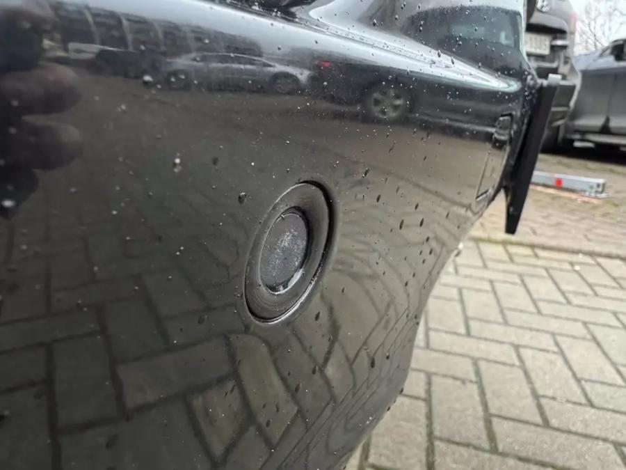 Black Mercedes-Benz ML 320 2006 in Riga, with an engine capacity of 3.00 L and mileage of 363 thousand km for 5990 €, photo 4 on AUTOMOTO.COM.LV