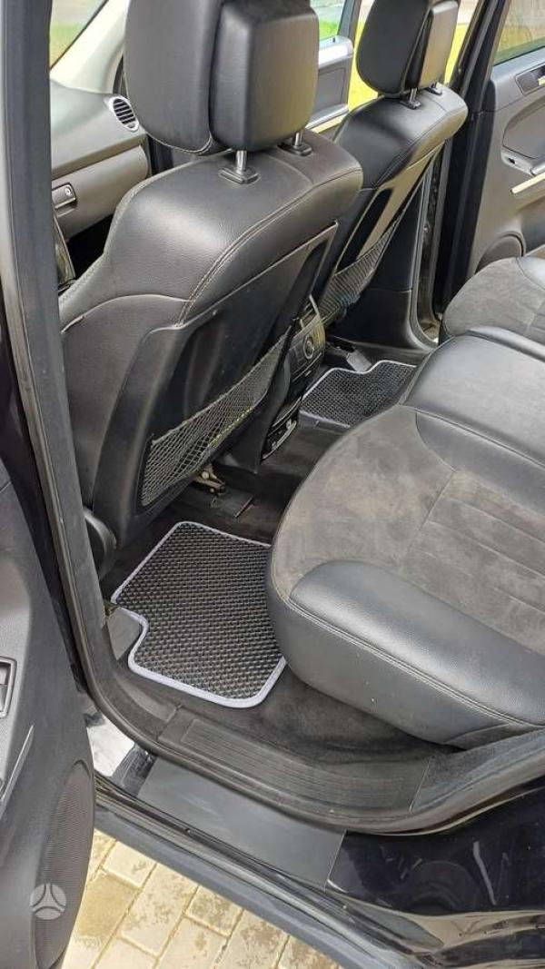Melns Mercedes-Benz ML 320 2006 Trakai, ar dzinēja tilpumu 2.99 L un nobraukumu 427 tūkst. km par 4950 €, foto 10 vietnē AUTOMOTO.COM.LV