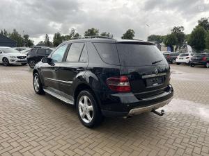 Black Mercedes-Benz ML 320 2006 in Taurage, with an engine capacity of 2.99 L and mileage of 513 thousand km for 3500 €, photo 11 on AUTOMOTO.COM.LV