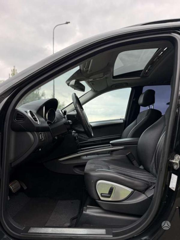 Melns Mercedes-Benz ML 320 2006 Viļņa, ar dzinēja tilpumu 2.99 L un nobraukumu 274 tūkst. km par 6250 €, foto 8 vietnē AUTOMOTO.COM.LV