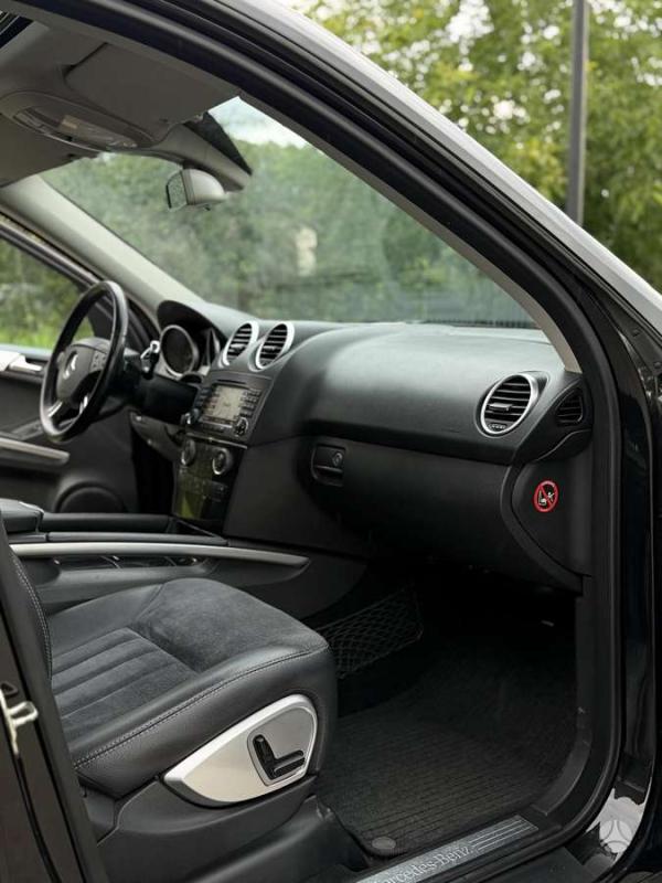 Melns Mercedes-Benz ML 320 2006 Viļņa, ar dzinēja tilpumu 2.99 L un nobraukumu 274 tūkst. km par 6250 €, foto 10 vietnē AUTOMOTO.COM.LV