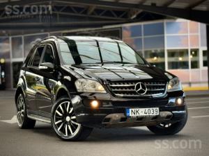 Melns Mercedes-Benz ML 320 2006 Rīga, ar dzinēja tilpumu 3.00 L un nobraukumu 279 tūkst. km par 4800 €, foto  vietnē AUTOMOTO.COM.LV