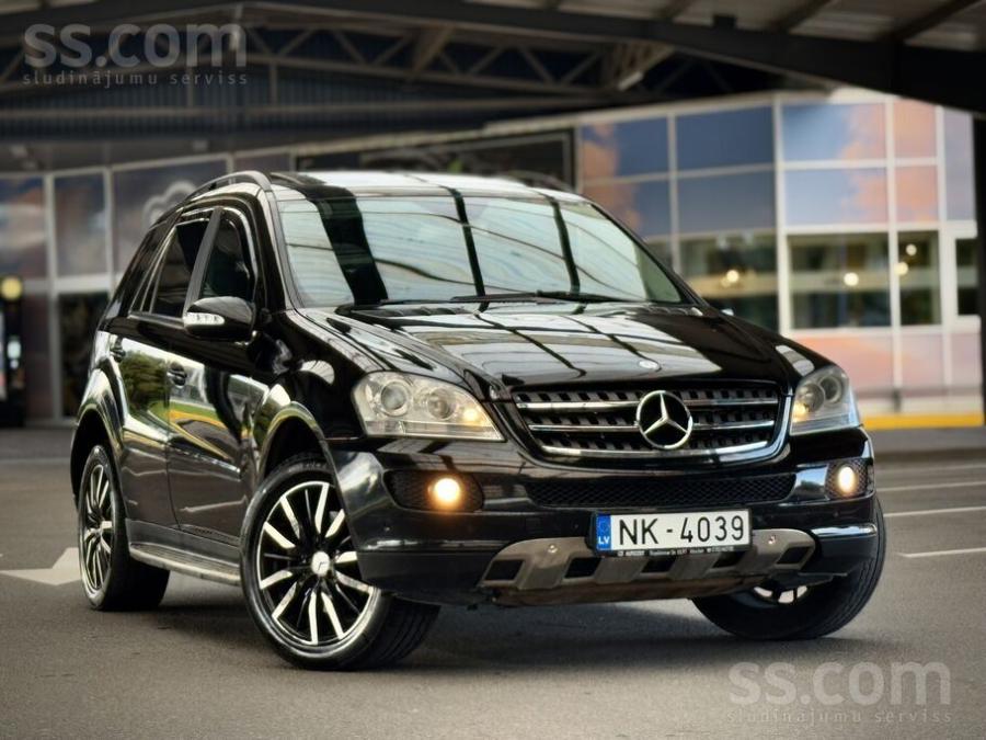 Черный Мерседес МЛ 320 2006 в Рига, объемом двигателя 3.00 л и пробегом 279 тыс. км за 4800 €, фото 1 на AUTOMOTO.COM.LV