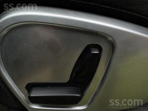 Black Mercedes-Benz ML 320 2006 in Riga, with an engine capacity of 3.00 L and mileage of 316 thousand km for 5390 €, photo 14 on AUTOMOTO.COM.LV