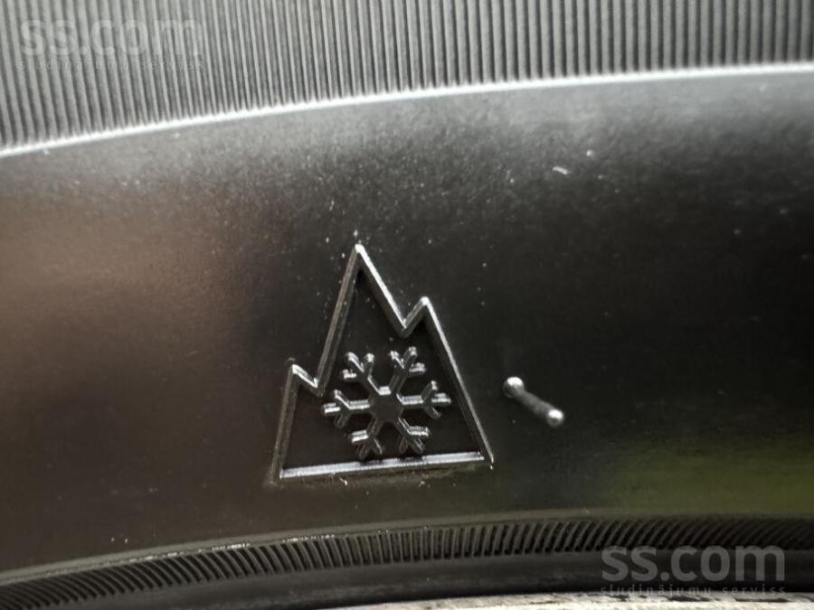 Black Mercedes-Benz ML 320 2006 in Riga, with an engine capacity of 3.00 L and mileage of 316 thousand km for 5390 €, photo 23 on AUTOMOTO.COM.LV