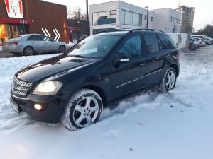 Melns Mercedes-Benz ML 320 2007 Kauņa, ar dzinēja tilpumu 3.00 L un nobraukumu 300 tūkst. km par 3850 €, foto 8 vietnē AUTOMOTO.COM.LV