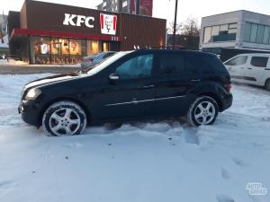 Melns Mercedes-Benz ML 320 2007 Kauņa, ar dzinēja tilpumu 3.00 L un nobraukumu 300 tūkst. km par 3850 €, foto 9 vietnē AUTOMOTO.COM.LV