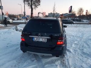 Melns Mercedes-Benz ML 320 2007 Kauņa, ar dzinēja tilpumu 3.00 L un nobraukumu 300 tūkst. km par 3850 €, foto 17 vietnē AUTOMOTO.COM.LV