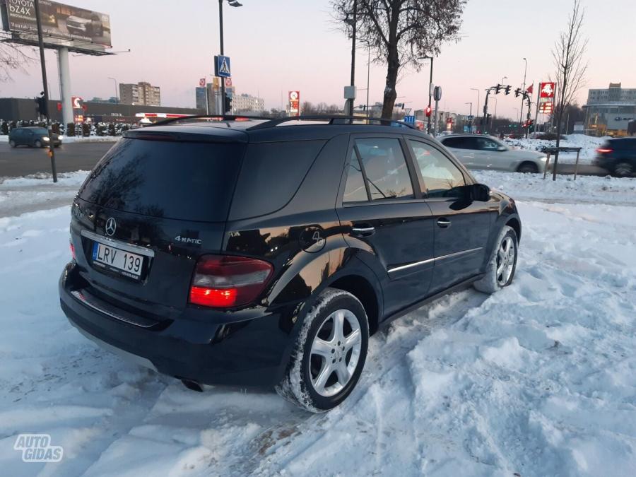 Melns Mercedes-Benz ML 320 2007 Kauņa, ar dzinēja tilpumu 3.00 L un nobraukumu 300 tūkst. km par 3850 €, foto 18 vietnē AUTOMOTO.COM.LV