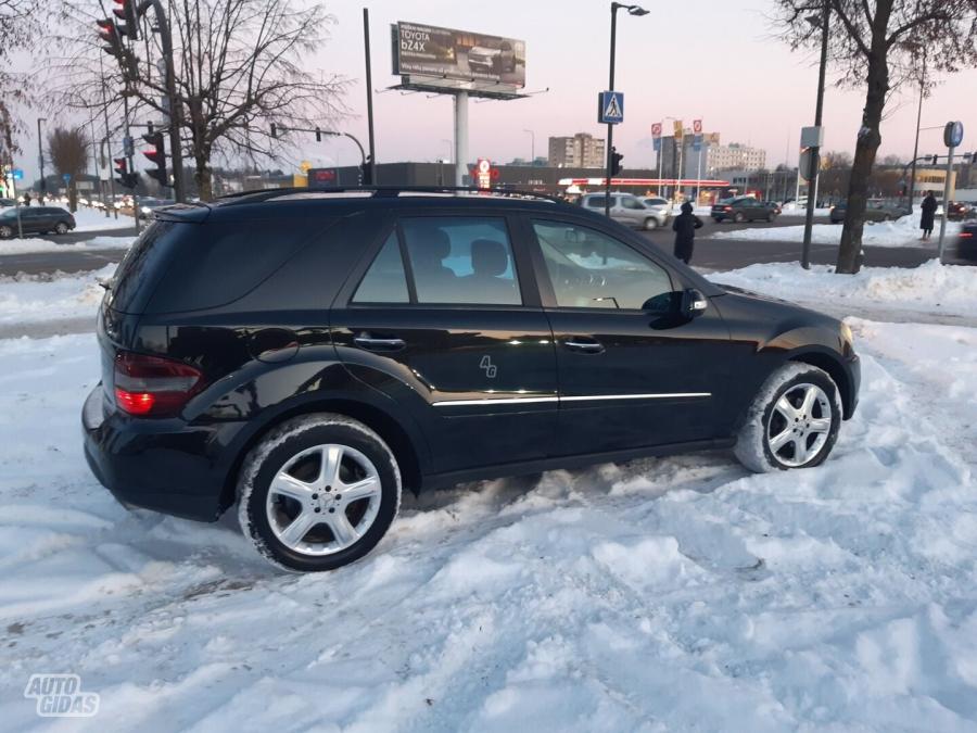Melns Mercedes-Benz ML 320 2007 Kauņa, ar dzinēja tilpumu 3.00 L un nobraukumu 300 tūkst. km par 3850 €, foto 19 vietnē AUTOMOTO.COM.LV