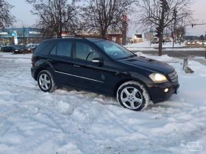 Melns Mercedes-Benz ML 320 2007 Kauņa, ar dzinēja tilpumu 3.00 L un nobraukumu 300 tūkst. km par 3850 €, foto 22 vietnē AUTOMOTO.COM.LV