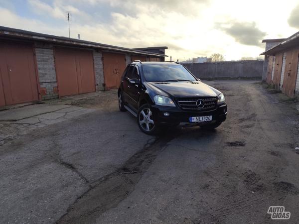 Black Mercedes-Benz ML 320 2007 in Klaipeda, with an engine capacity of 3.00 L and mileage of 374 thousand km for 4500 €, photo 6 on AUTOMOTO.COM.LV