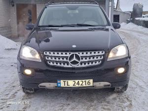 Melns Mercedes-Benz ML 320 2007 Pasvalys, ar dzinēja tilpumu 3.00 L un nobraukumu 334 tūkst. km par 6750 €, foto  vietnē AUTOMOTO.COM.LV