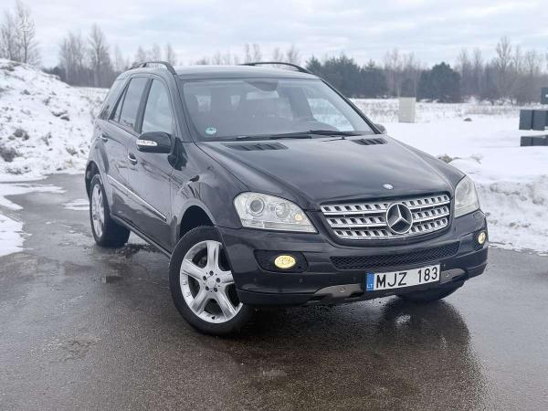 Melns Mercedes-Benz ML 320 2007 Viļņa, ar dzinēja tilpumu 2.99 L un nobraukumu 273 tūkst. km par 3750 €, foto 4 vietnē AUTOMOTO.COM.LV