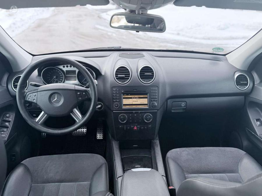 Melns Mercedes-Benz ML 320 2007 Viļņa, ar dzinēja tilpumu 2.99 L un nobraukumu 273 tūkst. km par 3750 €, foto 8 vietnē AUTOMOTO.COM.LV