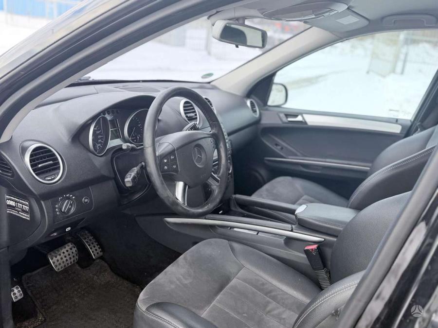 Melns Mercedes-Benz ML 320 2007 Viļņa, ar dzinēja tilpumu 2.99 L un nobraukumu 273 tūkst. km par 3750 €, foto 9 vietnē AUTOMOTO.COM.LV