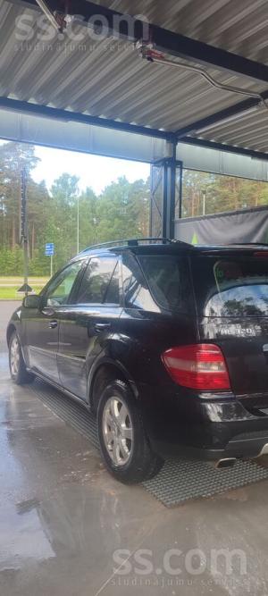 Black Mercedes-Benz ML 320 2007 in Riga, with an engine capacity of 3.00 L and mileage of 368 thousand km for 4500 €, photo  on AUTOMOTO.COM.LV