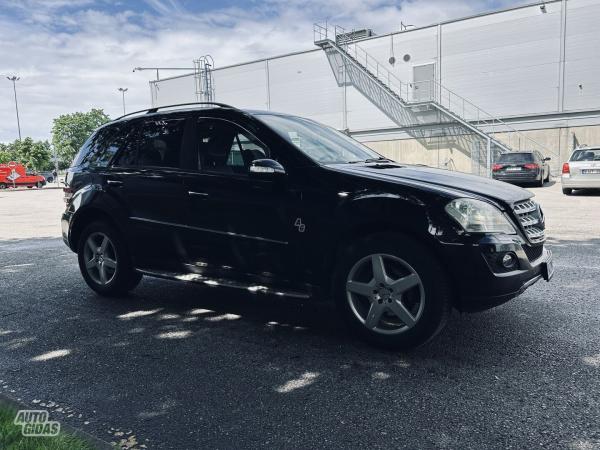 Black Mercedes-Benz ML 320 2007 in Klaipeda, with an engine capacity of 3.00 L and mileage of 360 thousand km for 4200 €, photo 6 on AUTOMOTO.COM.LV