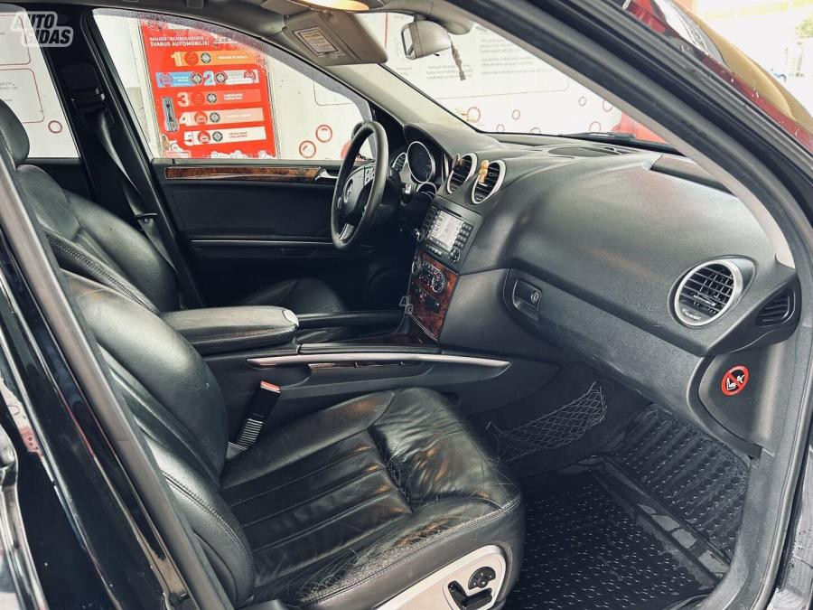 Melns Mercedes-Benz ML 320 2007 Klaipėda, ar dzinēja tilpumu 3.00 L un nobraukumu 360 tūkst. km par 4200 €, foto 11 vietnē AUTOMOTO.COM.LV