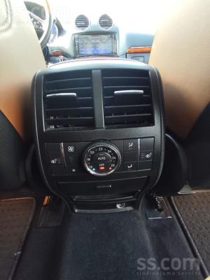 Black Mercedes-Benz ML 320 2007 in Riga, with an engine capacity of 3.00 L and mileage of 225 thousand km for 5990 €, photo 14 on AUTOMOTO.COM.LV