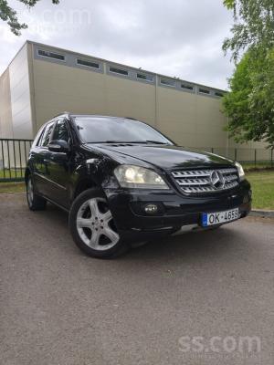 Black Mercedes-Benz ML 320 2007 in Riga, with an engine capacity of 3.00 L and mileage of 226 thousand km for 5995 €, photo  on AUTOMOTO.COM.LV