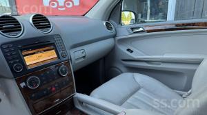 Black Mercedes-Benz ML 320 2007 in Riga, with an engine capacity of 3.00 L and mileage of 0 thousand km for 4500 €, photo 9 on AUTOMOTO.COM.LV