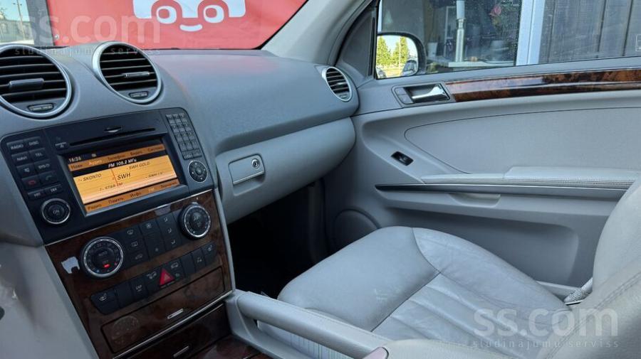 Black Mercedes-Benz ML 320 2007 in Riga, with an engine capacity of 3.00 L and mileage of 0 thousand km for 4500 €, photo 9 on AUTOMOTO.COM.LV