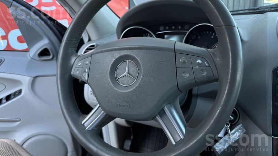 Black Mercedes-Benz ML 320 2007 in Riga, with an engine capacity of 3.00 L and mileage of 0 thousand km for 4500 €, photo 22 on AUTOMOTO.COM.LV