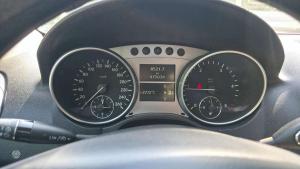 Black Mercedes-Benz ML 320 2007 in Kaunas, with an engine capacity of 2.99 L and mileage of 475 thousand km for 3700 €, photo 11 on AUTOMOTO.COM.LV